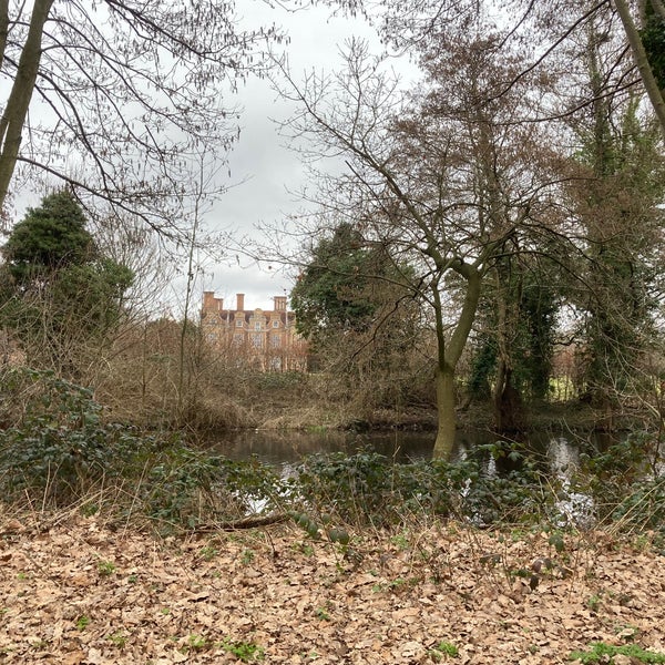 Swakeleys Park - The Avenue