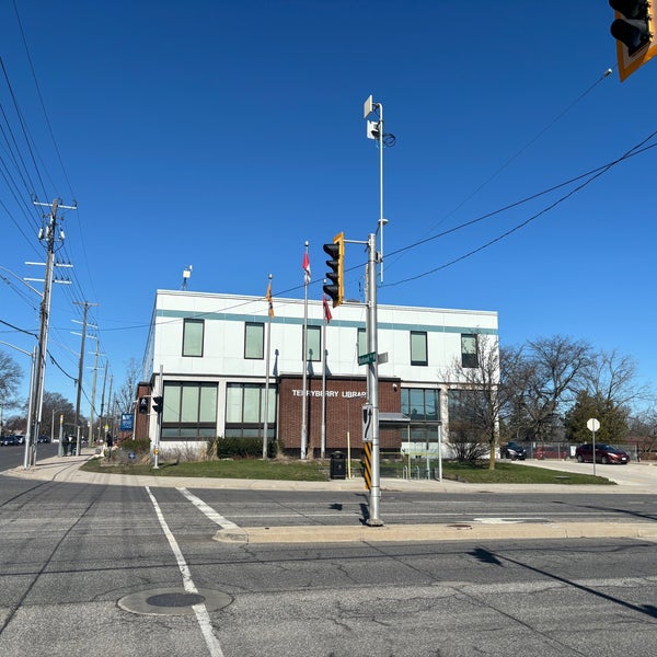 Terryberry Branch Hamilton Public Library - Buchanan - 100 Mohawk Road West