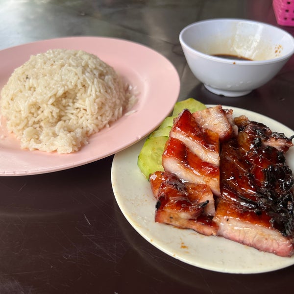 Meng Kee Char Siew Restaurant - 30, Jalan Pekedai U1/36