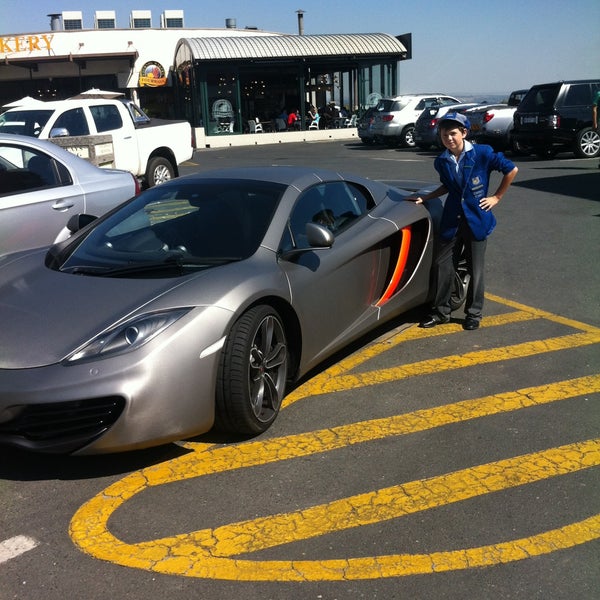 Fourways Crossing - Shopping Mall in Sandton