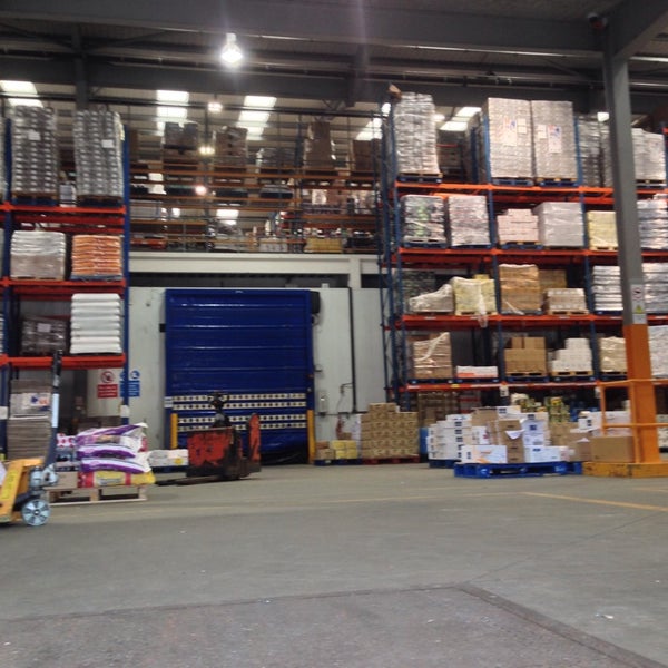 JJ Food Service - Enfield - Food & Drink Shop in Enfield Lock