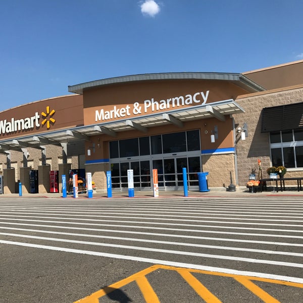 Walmart Supercenter - Big Box Store