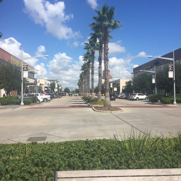 Pearland Town Center - Shopping Mall