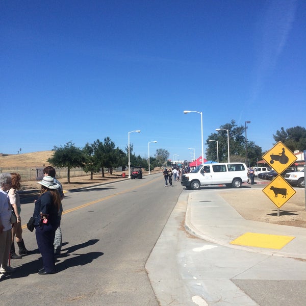 Pierce College: Farm Center - 6 tips from 636 visitors