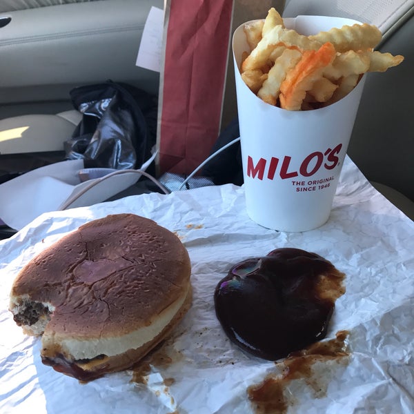 Milo's Hamburgers - Fast Food Restaurant