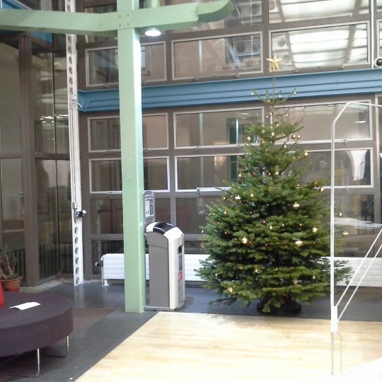 Dreadnought Building - College Academic Building in Greenwich