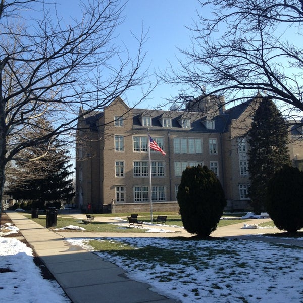 Fairfield Prep - High School in Fairfield