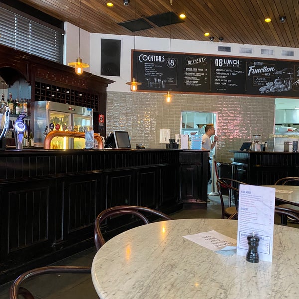 The General Bourke Hotel - 74 Church St