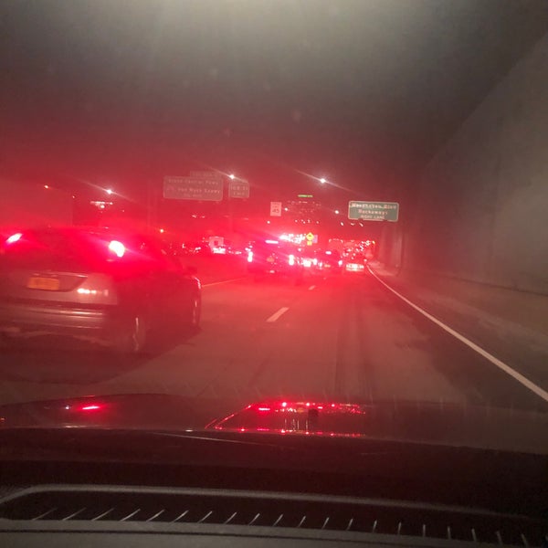 84th Street Pedestrian Footbridge over the Long Island Expressway ...