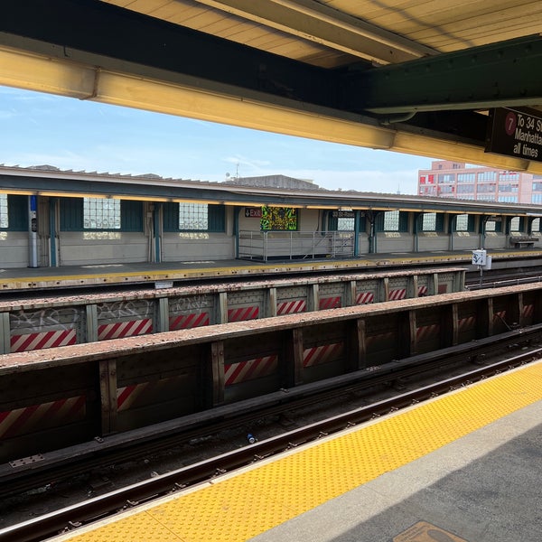 MTA Subway - 33rd St/Rawson St (7) - Metro Station in Sunnyside