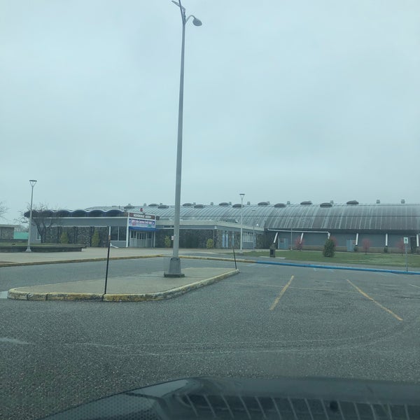 Photos at Newbridge Ice Rink - Skating Rink in Bellmore