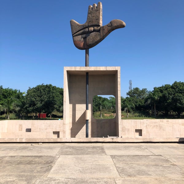 Open Hand Monument - 4 tips from 50 visitors