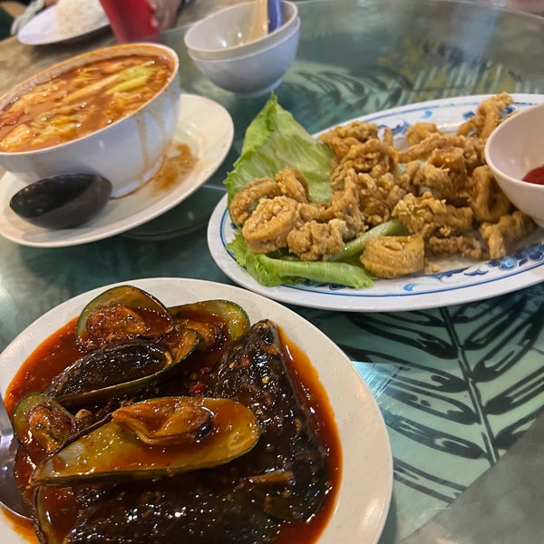 Beach Seafood Bistro, Teluk Batik, Lumut - 3 tips