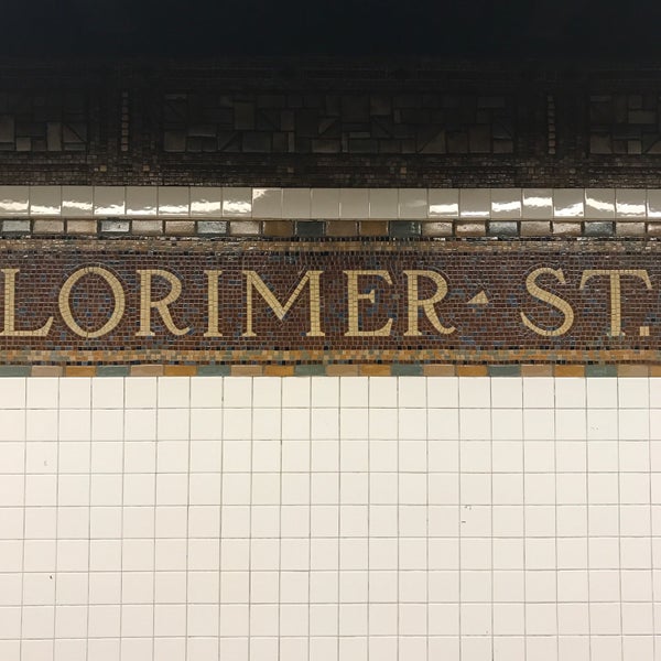 MTA Subway - Lorimer St (L) - Metro Station in East Williamsburg
