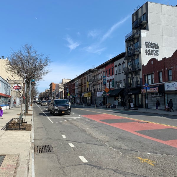 MTA Bus - Grand Street and Graham Avenue (B43/Q54/Q59) - East ...