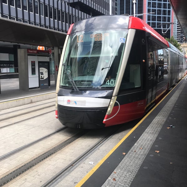 Town Hall Light Rail Stop - Central Business District - George St