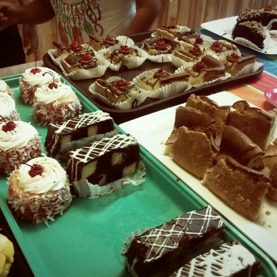 La Reynera Supreme Bakery - 4 tips from 72 visitors