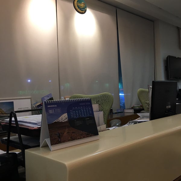 Al Muftah Centre - Department Store in Doha