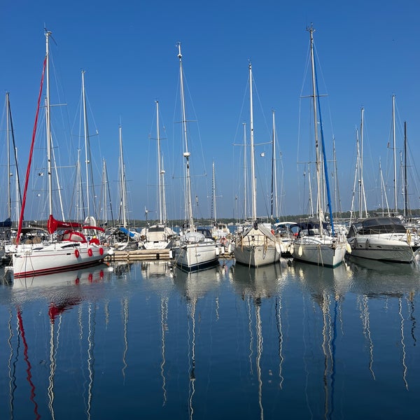 Pula Port - Harbor / Marina