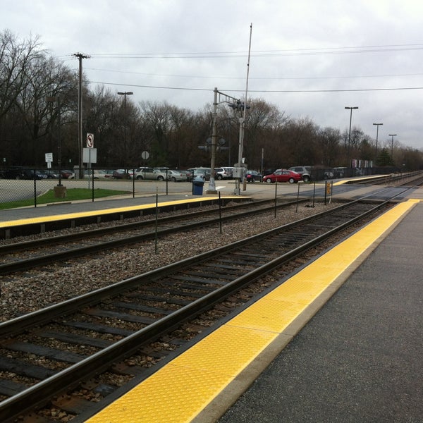 Metra - Medinah - Rail Station in DuPage County