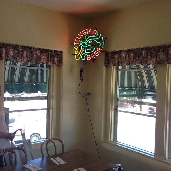 Golden Chicken Inn - Chinese Restaurant in Downtown Oxnard