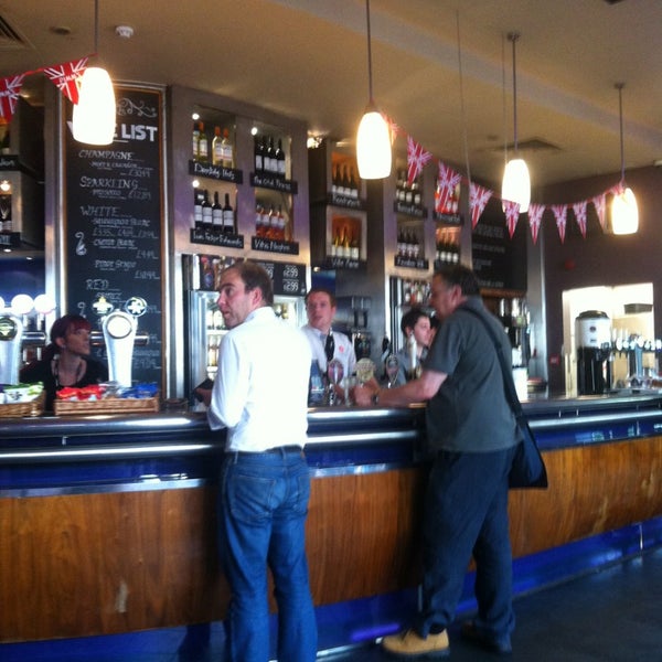 The Postern Gate (Wetherspoon) - Pub