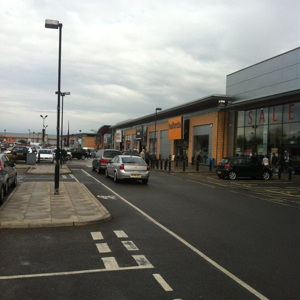 Cambridge Retail Park - Newmarket Rd