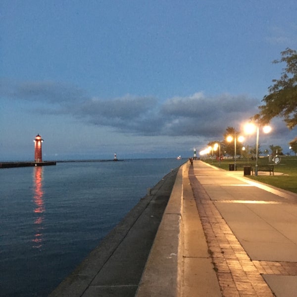 Photos at Kenosha Lakefront - Kenosha Central Business District ...