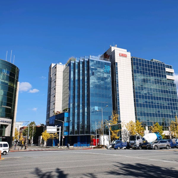 Jyp Entertainment Building 2022