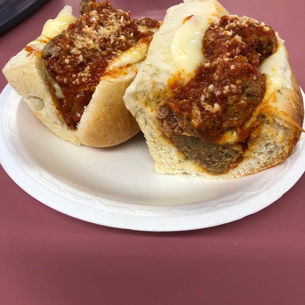 Calabresella's - Deli