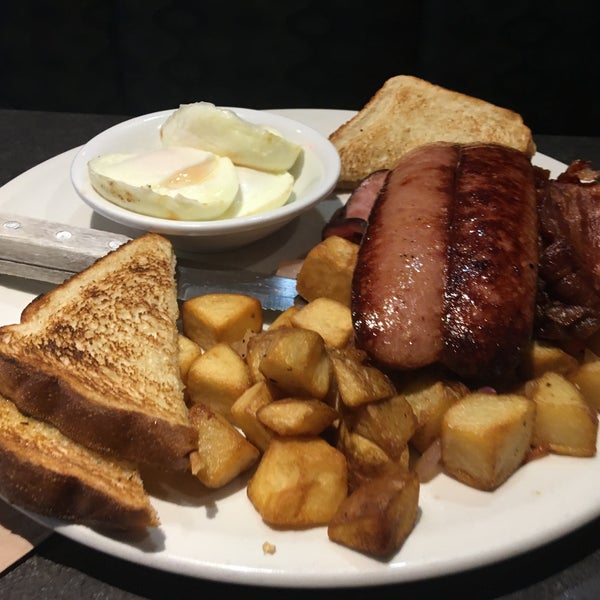 Ricky's All Day Grill - Restaurant