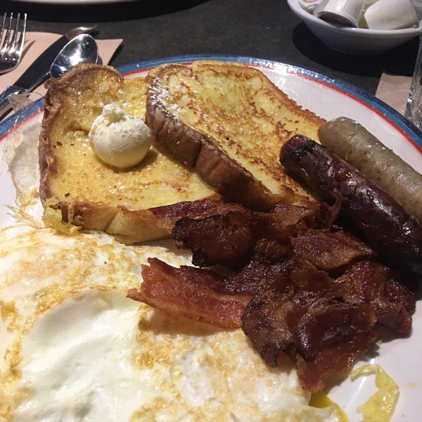 Ricky's All Day Grill - Restaurant