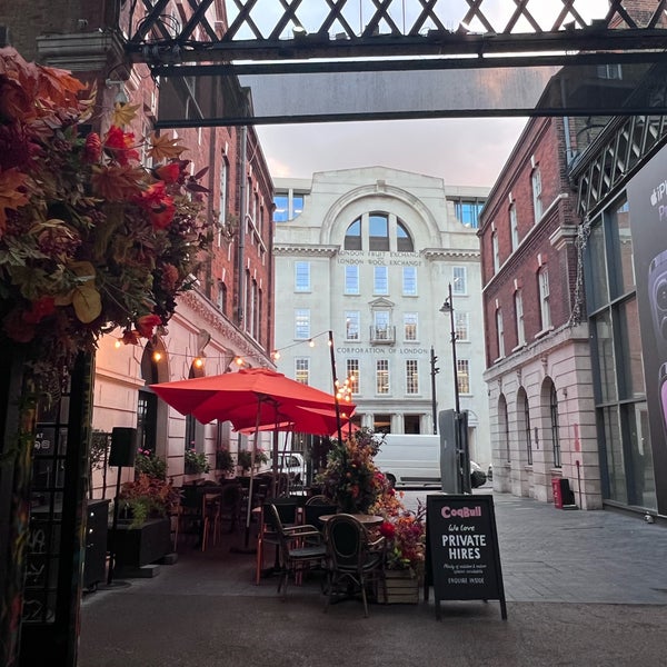 Photos at Sloane Square - Plaza in London