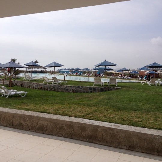 aucallama beach club