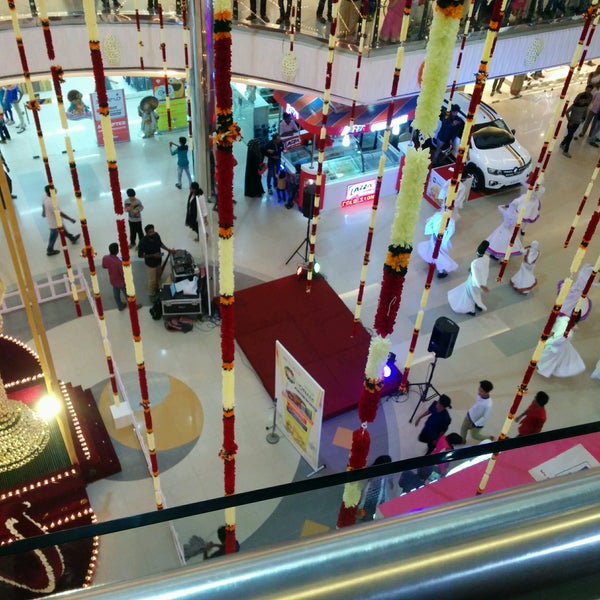 Oberon Mall Front