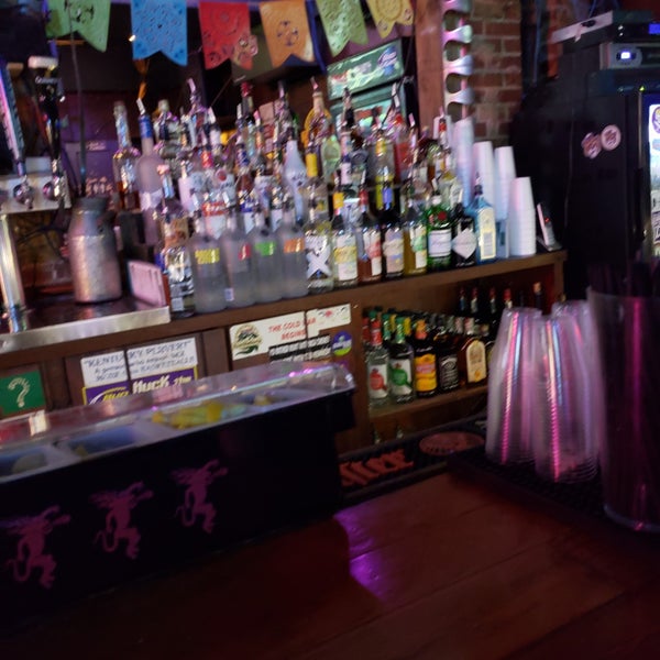 Ivar's Sports Bar & Grill - Baton Rouge, LA