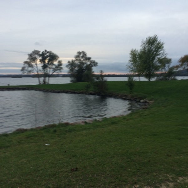 Base nautique lery-poses - Lake