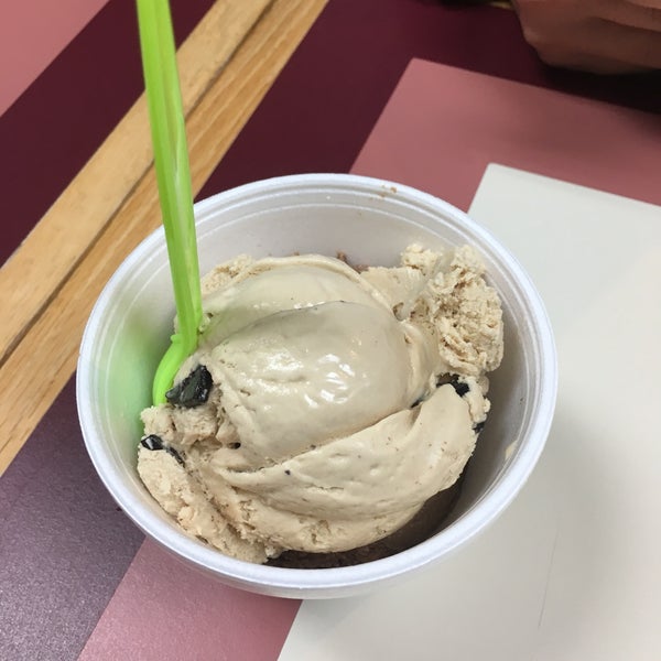 Silver Dipper Ice Cream - Ice Cream Parlor in West Lafayette