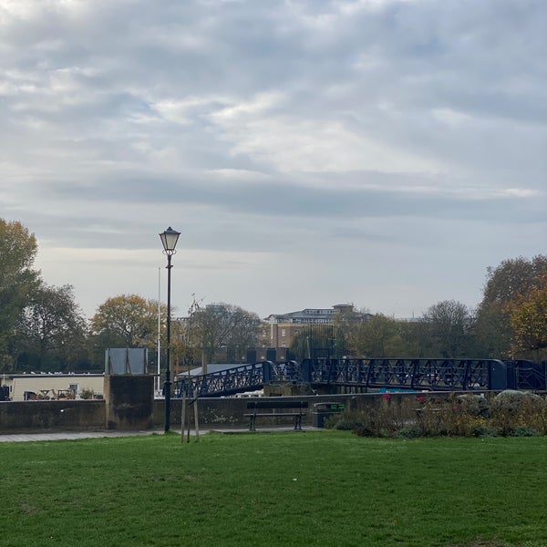 The Dove Pier - Harbor or Marina in Hammersmith Broadway