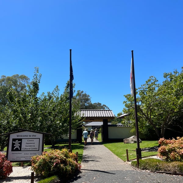Cowra Japanese Garden and Cultural Centre - Cowra, NSW