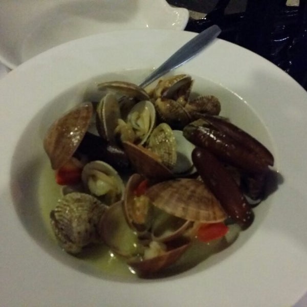 Ε/Γ Ταξιδεύοντας - Fish Taverna in Κερατσίνι