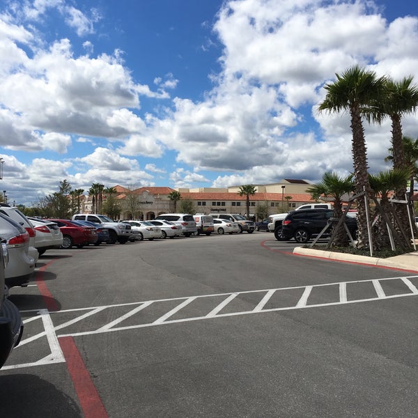 The Rim Shopping Center - Northwest Side - 7 tips