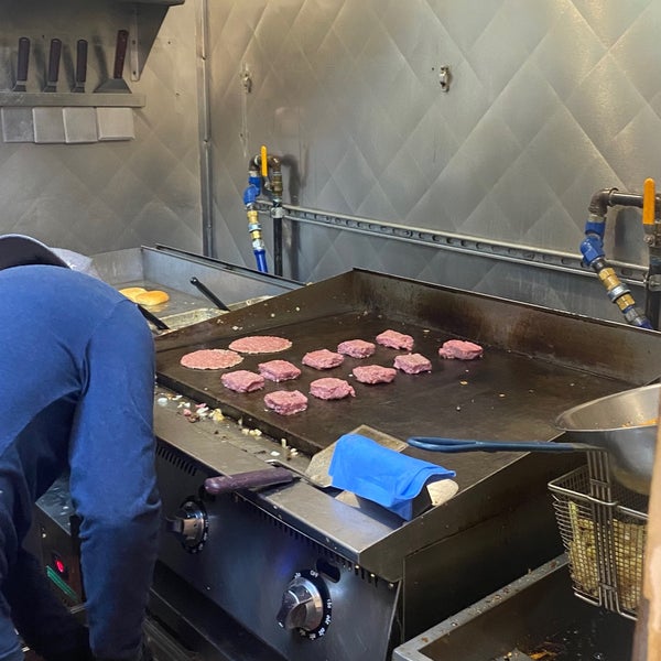 7th Street Burger - Yorkville - 1603 2nd Ave