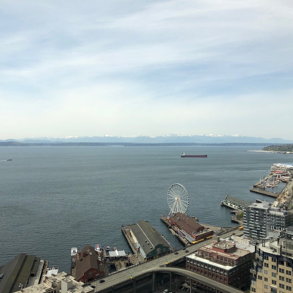 Photos at Henry M. Jackson Federal Building - Seattle Central Business ...