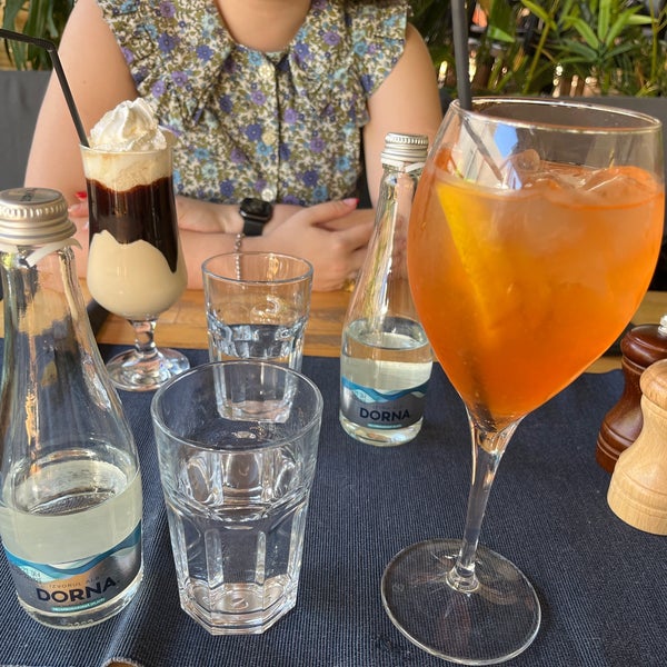 Balkon Resto Garden - Rooftop Bar in București