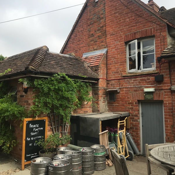 The Winning Post - Pub