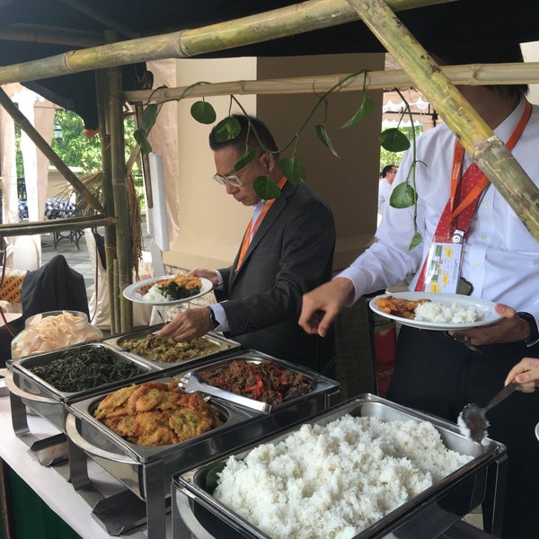 Candi Jawi Restaurant