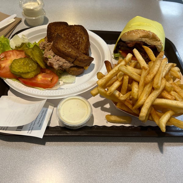 Varsity Burger - The Colony - 16 tips