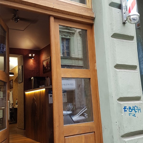 Laky Royal Cut (Now Closed) - Salon / Barbershop in Nové Město