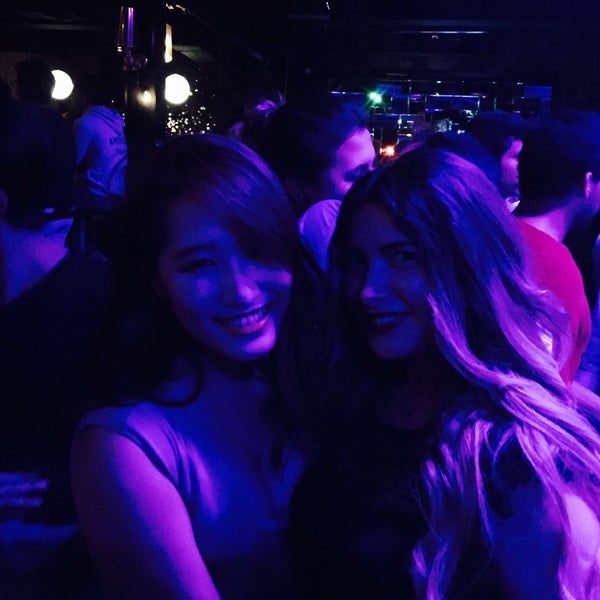 Momentos - Entertainment District - Toronto, ON